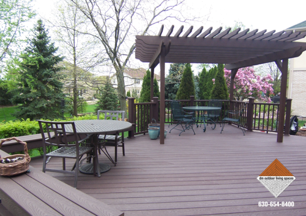 Trex Woodland Brown Wood Stained Deck - DM Outdoor Living Spaces
